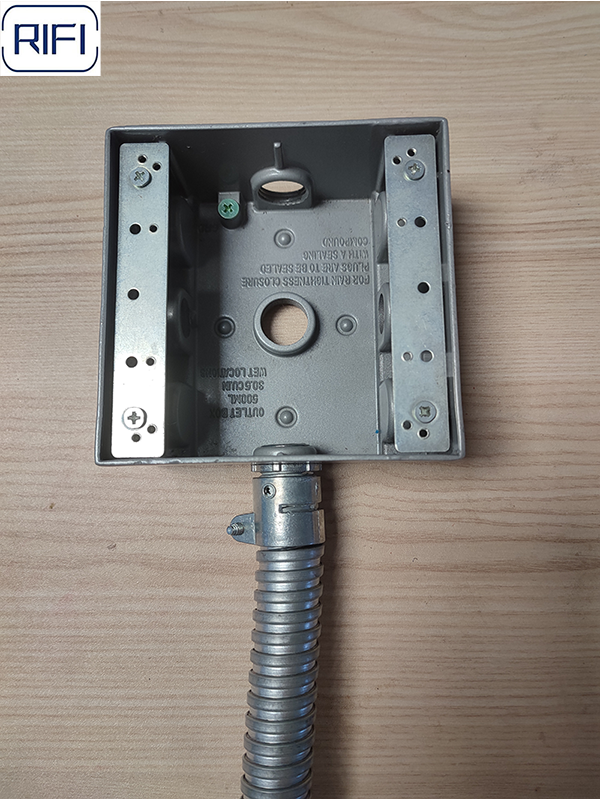 Silver Flexible Conduit And Fittings 3/8" Flexible Conduit Zinc