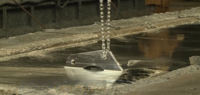 What is the difference of Hot-dip galvanizing and electric galvanizing?